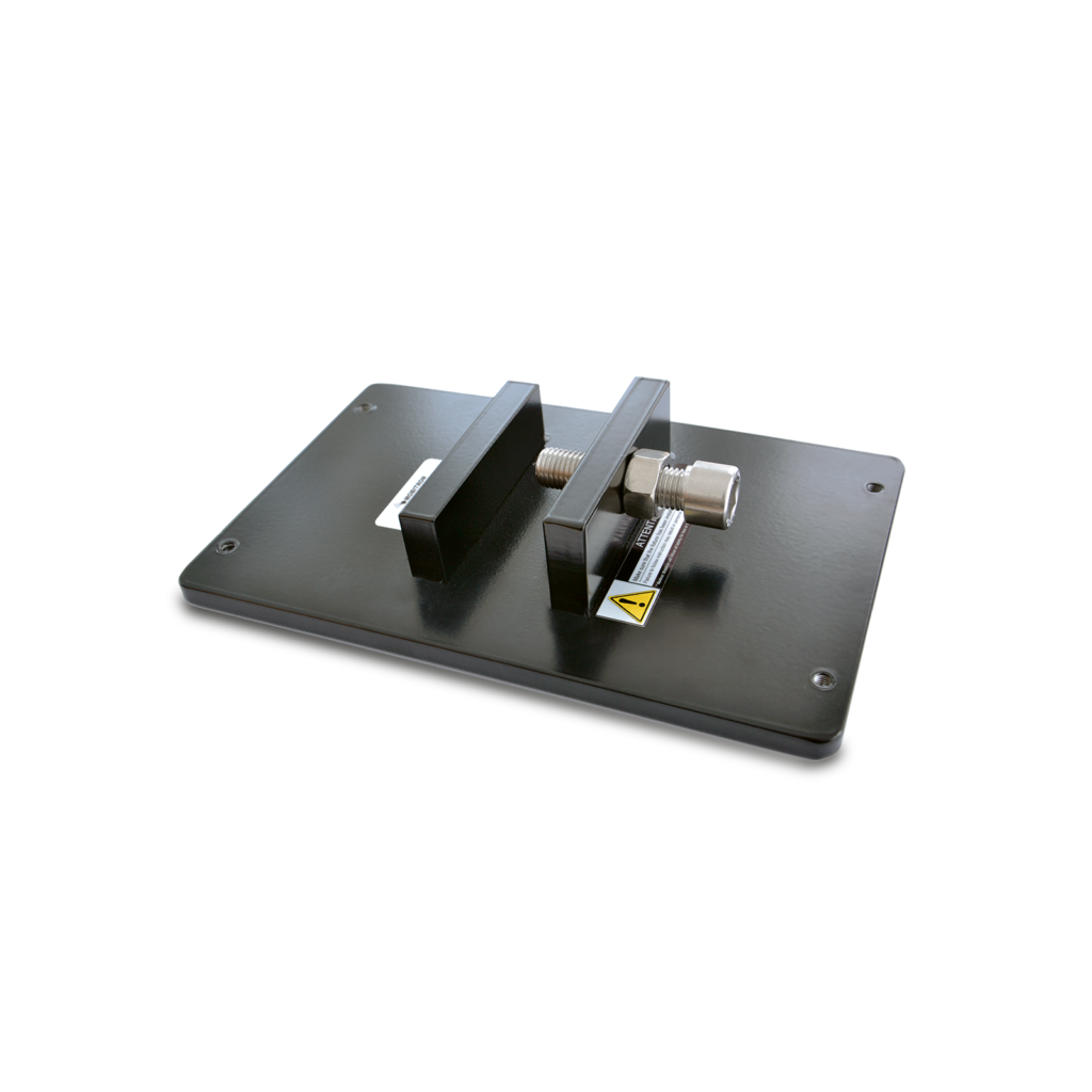 Console with clamping fixture, for enclosure - Mobitron